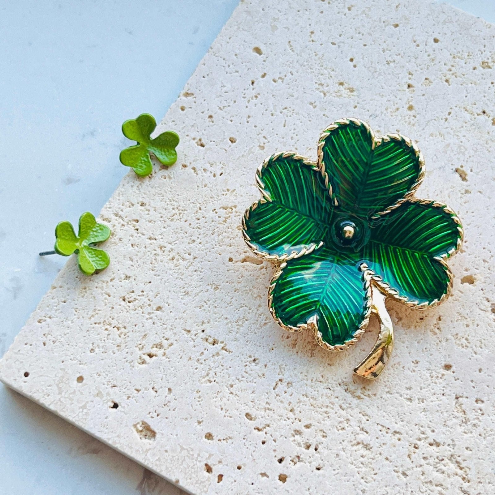 Vintage Enamel Green Four Leaf Clover Brooch｜Saint Patrick's Day ...