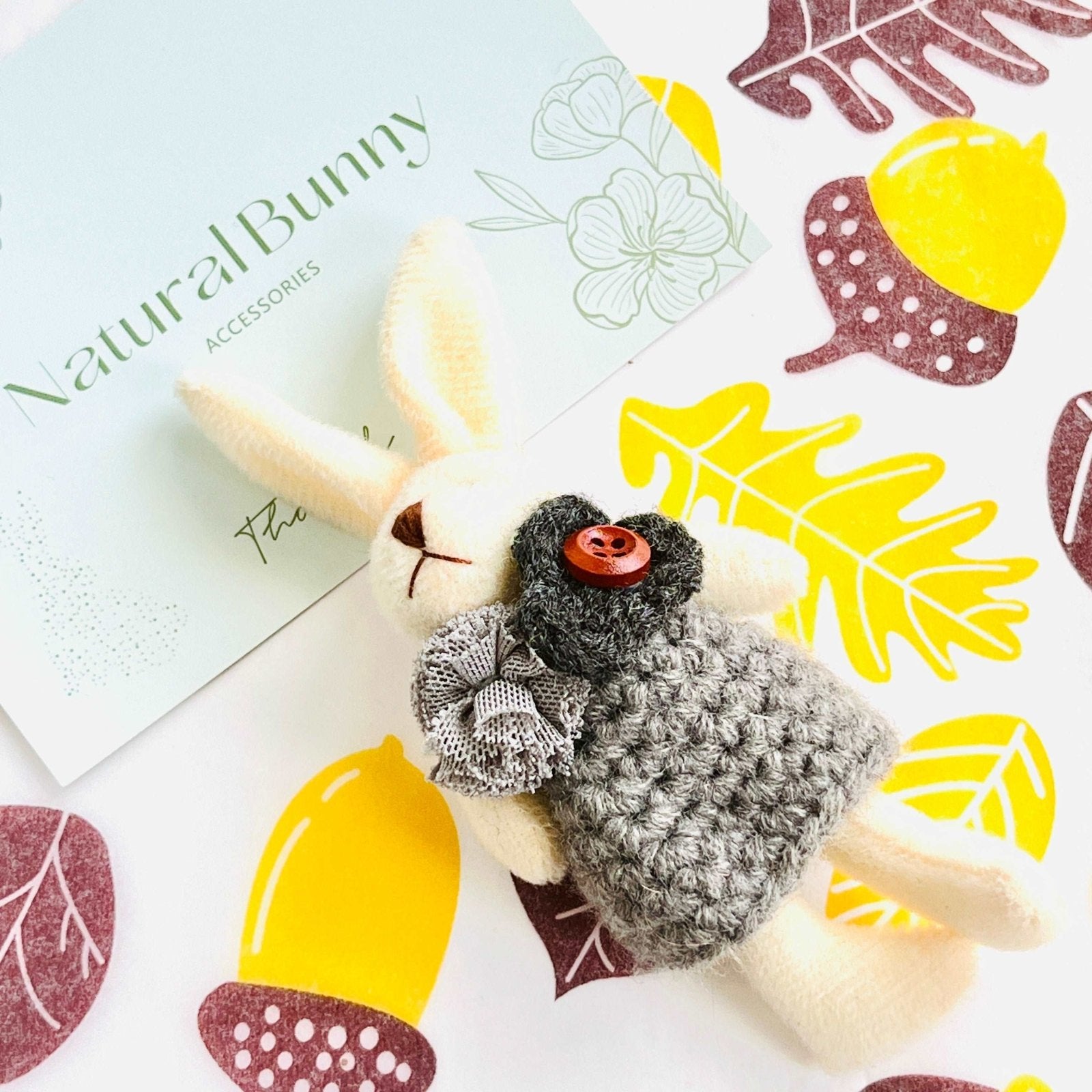 Cute Rabbit Wool Brooch Pin – Natural Bunny Accessories