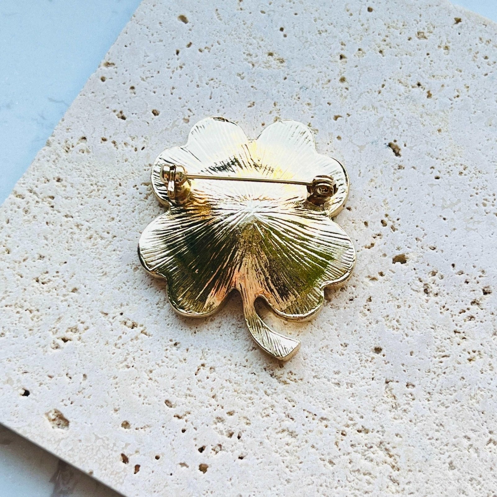 Vintage Enamel Green Four Leaf Clover Brooch｜Saint Patrick's Day Jewelry – Natural Bunny Accessories