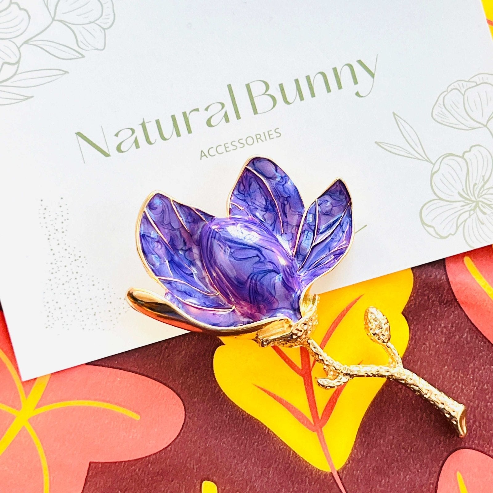Broche vintage de flor de magnolia – Natural Bunny Accessories